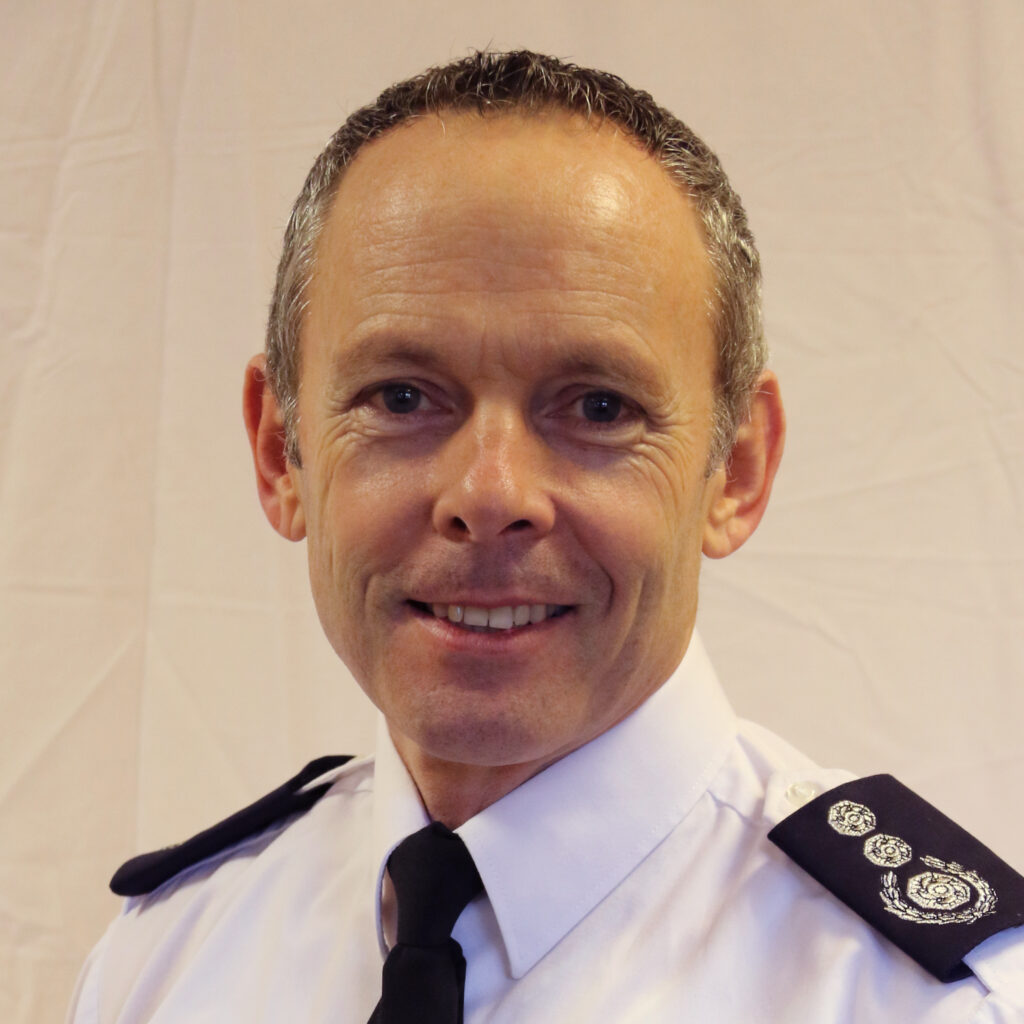 Chief Fire Officer bids farewell to the fire service - Fire Magazine